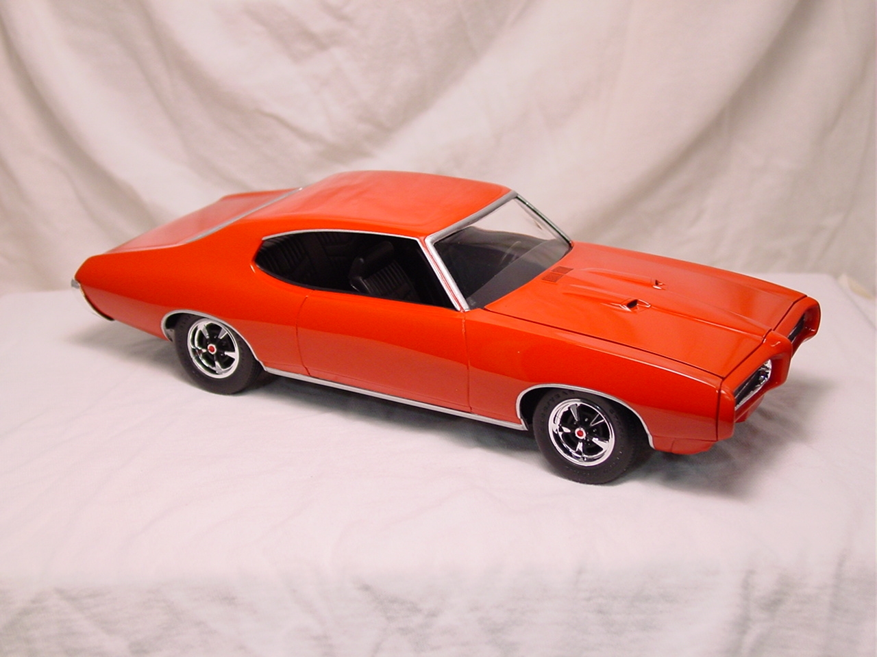 1969 Pontiac GTO - Monogram - Scale importnut.net