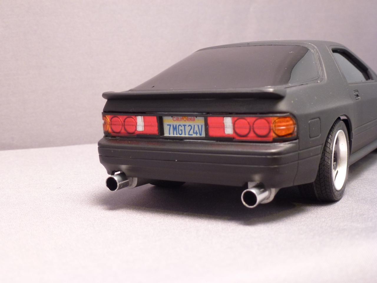 Mazda FC3S RX7 - Fujimi - Scale importnut.net