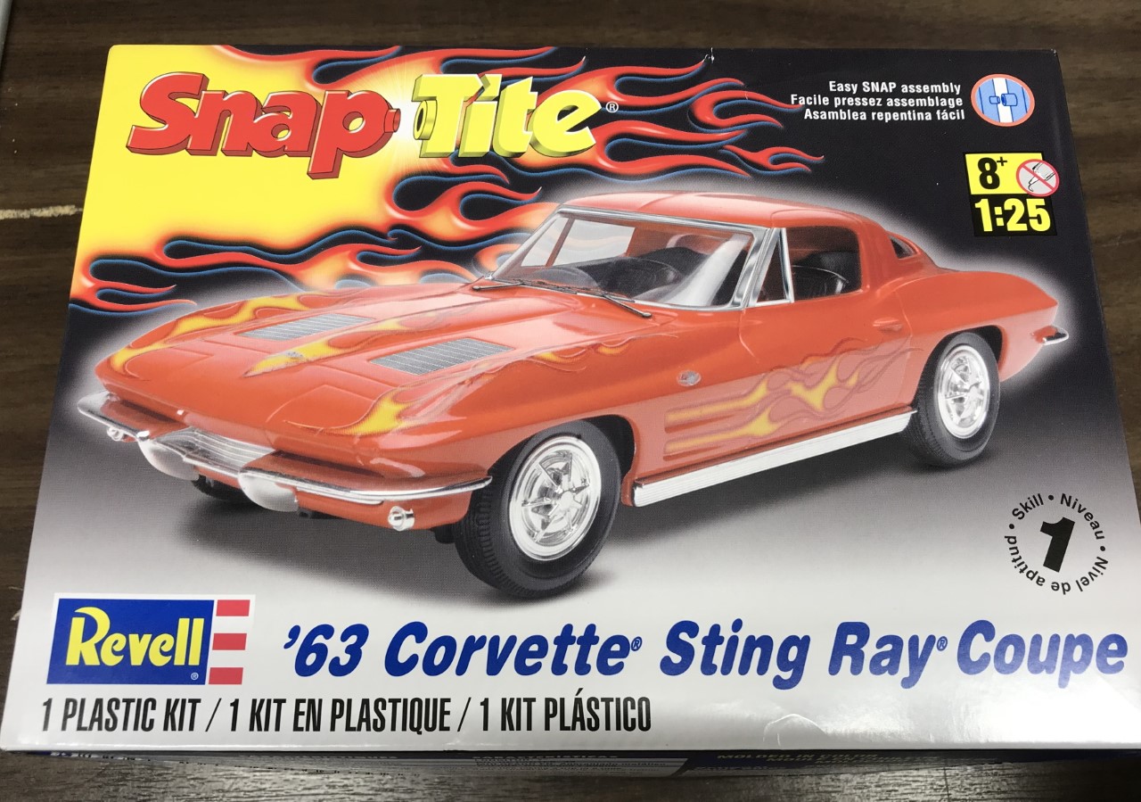 1963 Corvette - Revell - Scale importnut.net