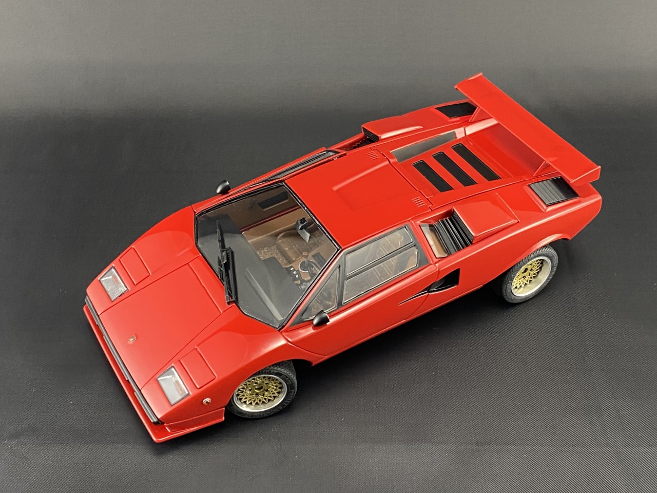 Lamborghini Countach LP500R - Fujimi - Scale importnut.net