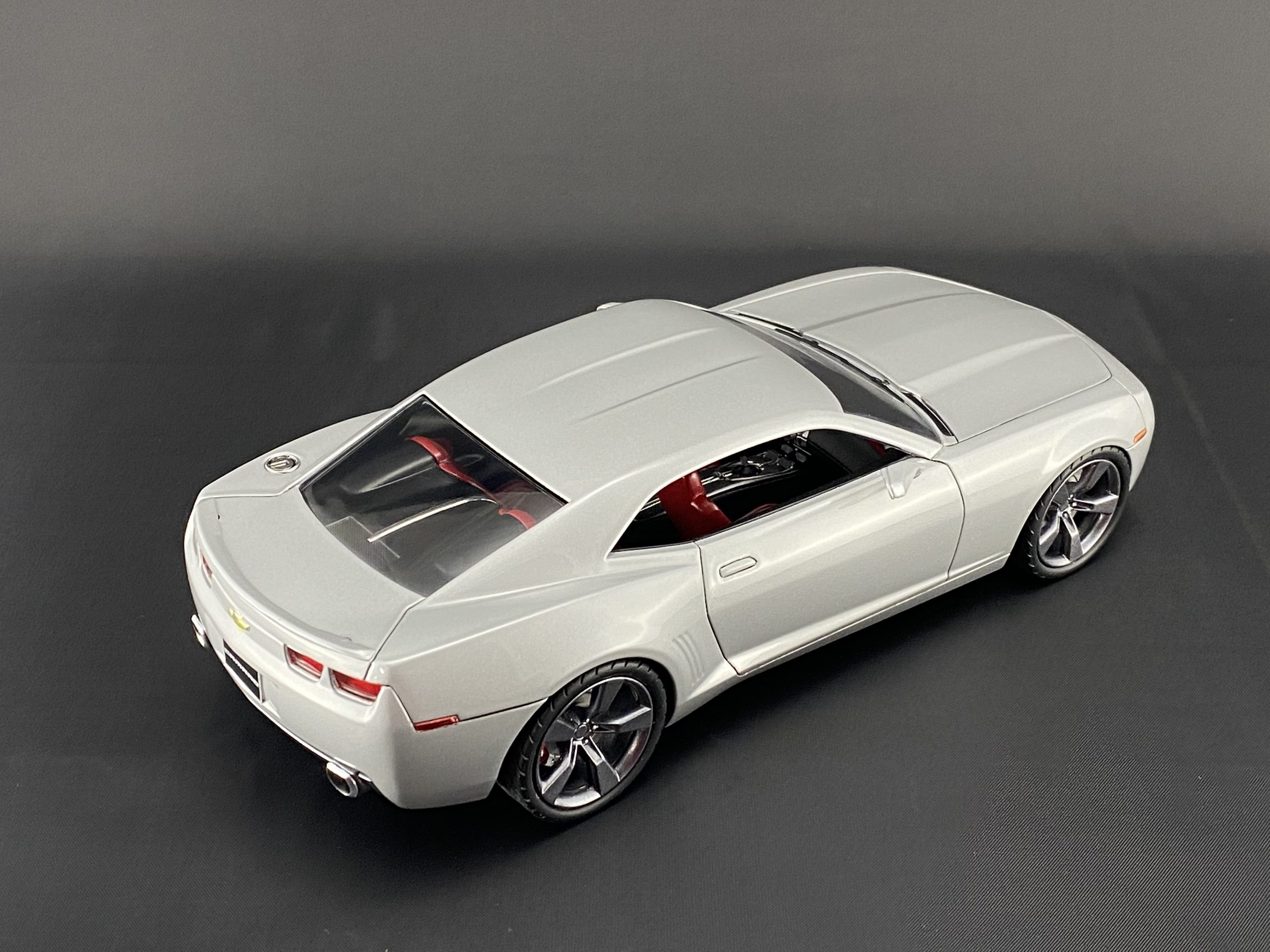 Concept Camaro - Revell - Scale importnut.net