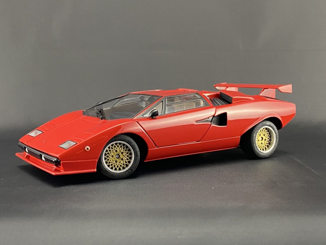 Lamborghini Countach LP500R - Fujimi - Scale importnut.net