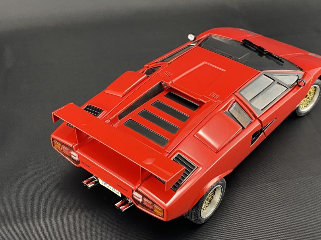 Lamborghini Countach LP500R - Fujimi - Scale importnut.net